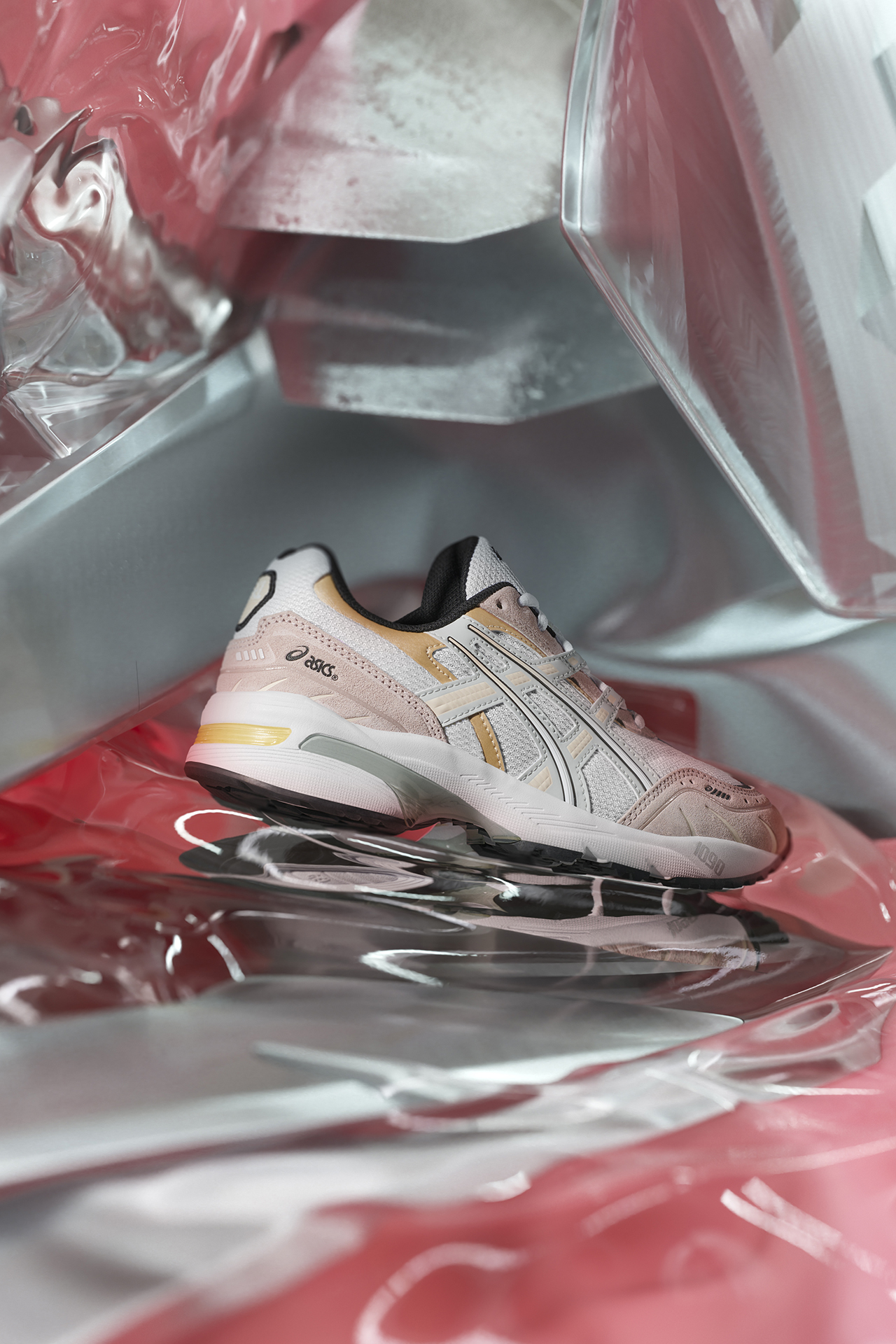 TOBIAS FAISST — Asics – 1090