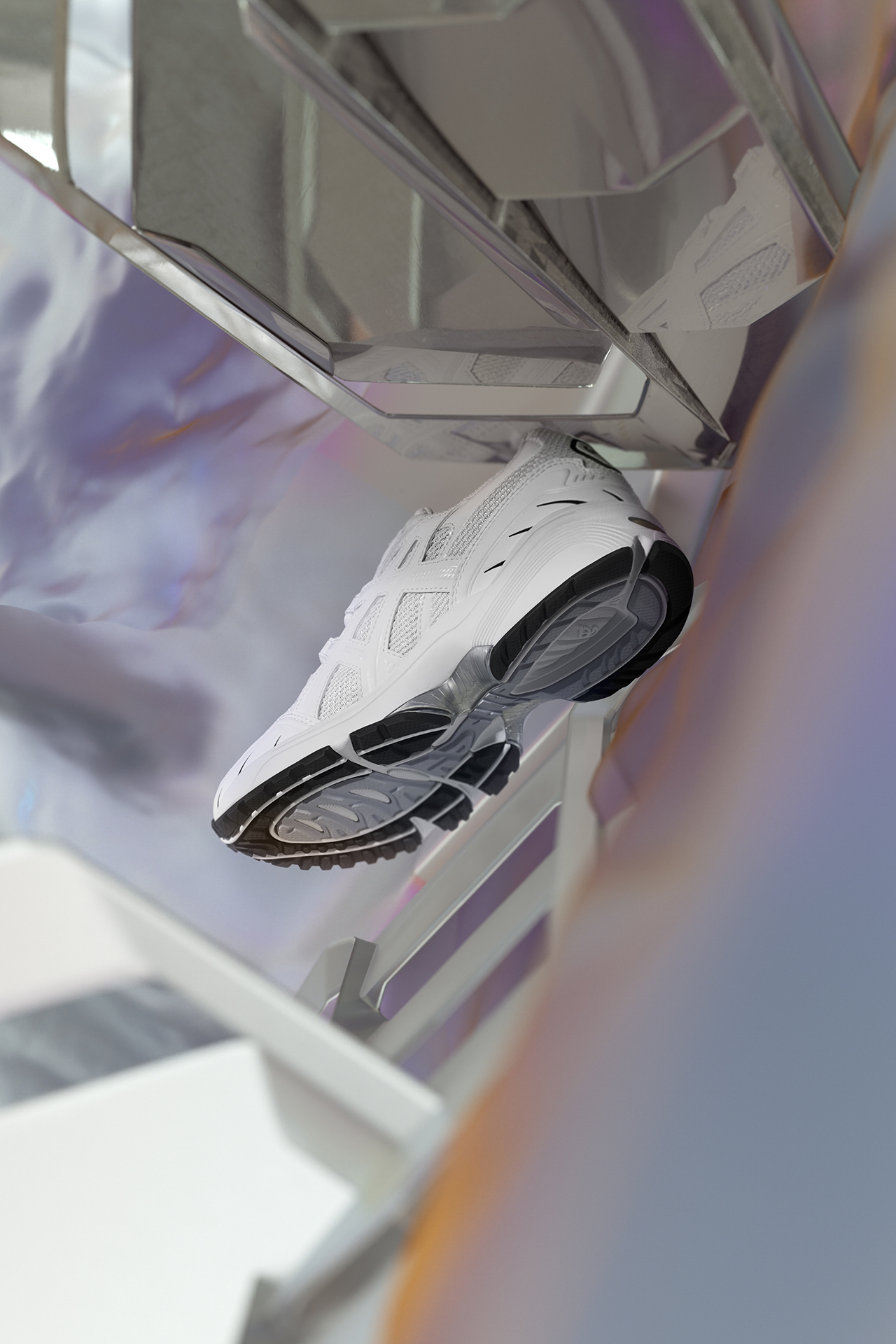 TOBIAS FAISST — Asics – 1090